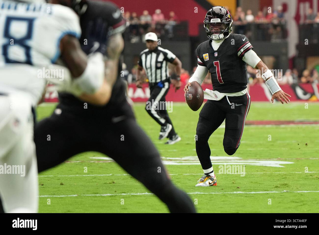 Arizona Cardinals quarterback Kyler Murray (1) runs for a touchdown ...