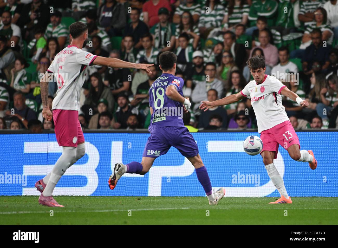 Lisbon, Portugal. 5 October 2025. Sporting CP against SC Braga for the ...