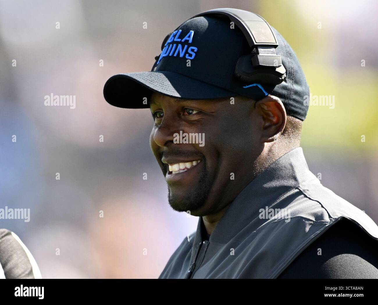 Pasadena, California, USA. 04th Oct, 2025. UCLA interim head coach Tim ...