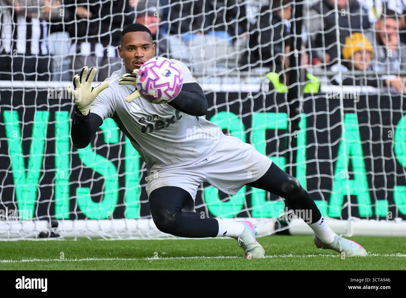 St. James's Park, Newcastle on Sunday 5th October 2025. John of ...