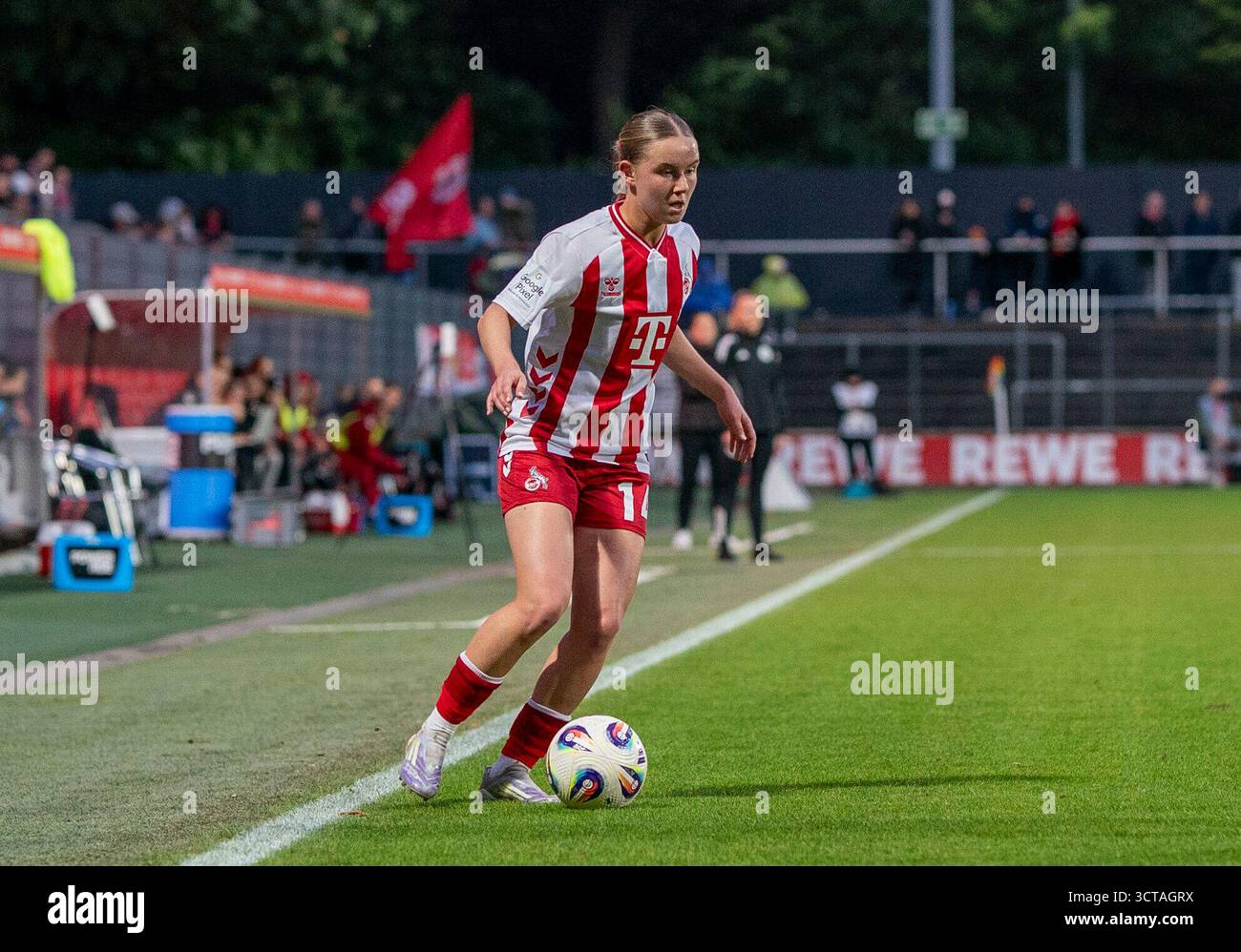 Carlotta Imping (1. FC Koeln, #14) 05.10.2025, 1.FC Köln - Bayer Leverkusen, Fussball, Google ...