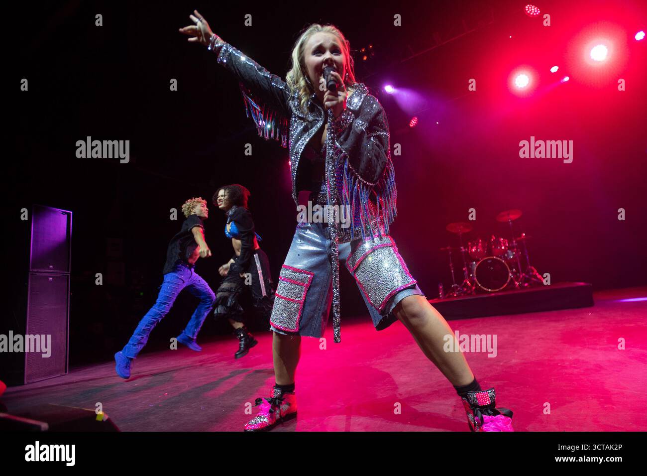 London, UK. 05 Oct 2025. American singer JoJo Siwa (born Joelle Joanie ...
