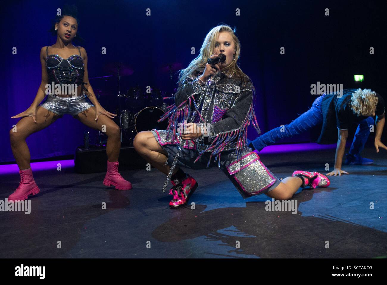 London, UK. 05 Oct 2025. American singer JoJo Siwa (born Joelle Joanie ...