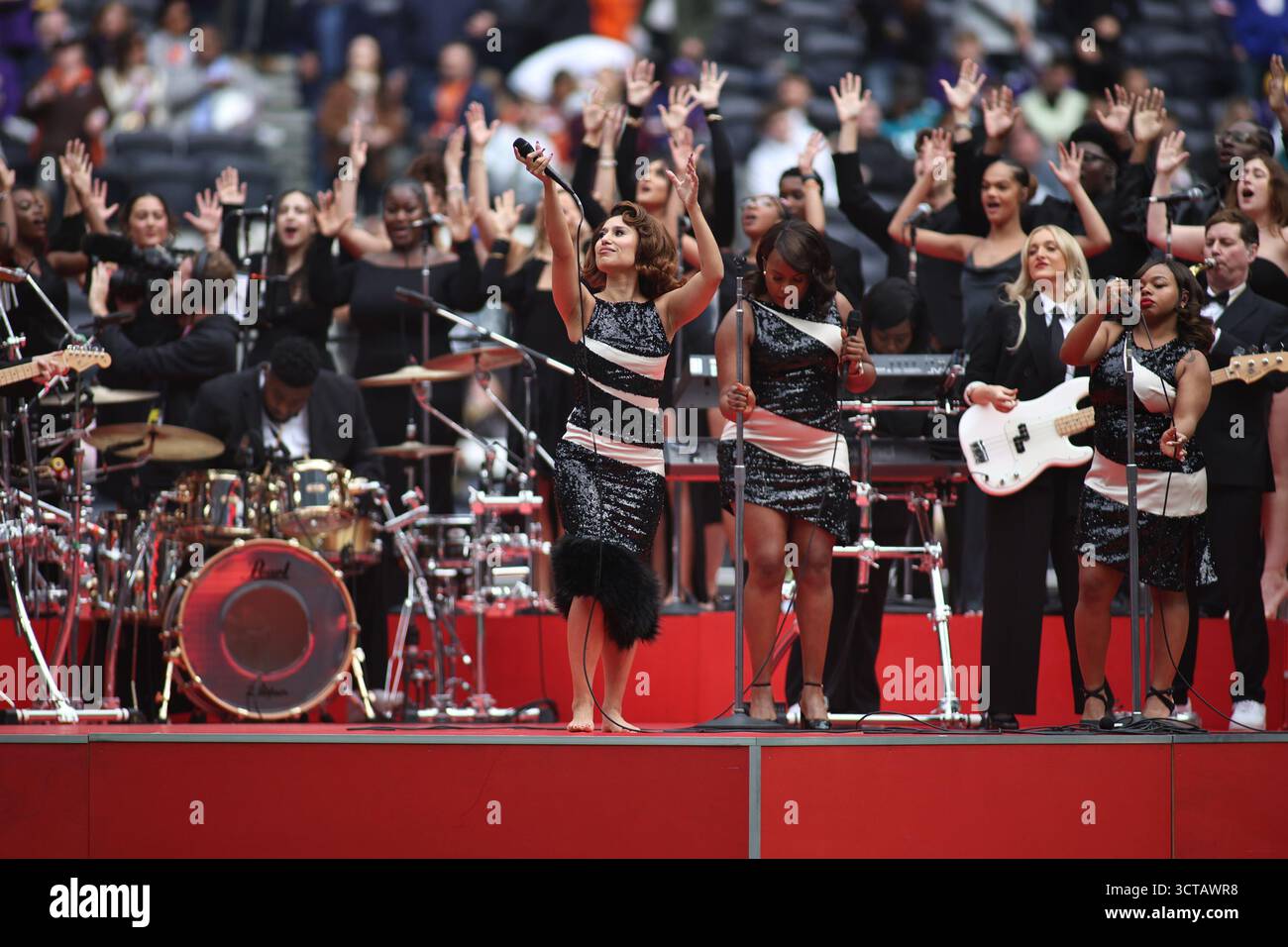 LONDON,UK - OCTOBER 5: British singer Raye performs during the half ...
