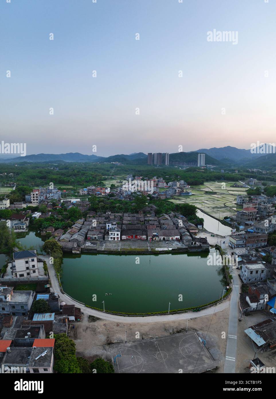 Wenyou wang gong temple hi-res stock photography and images - Alamy