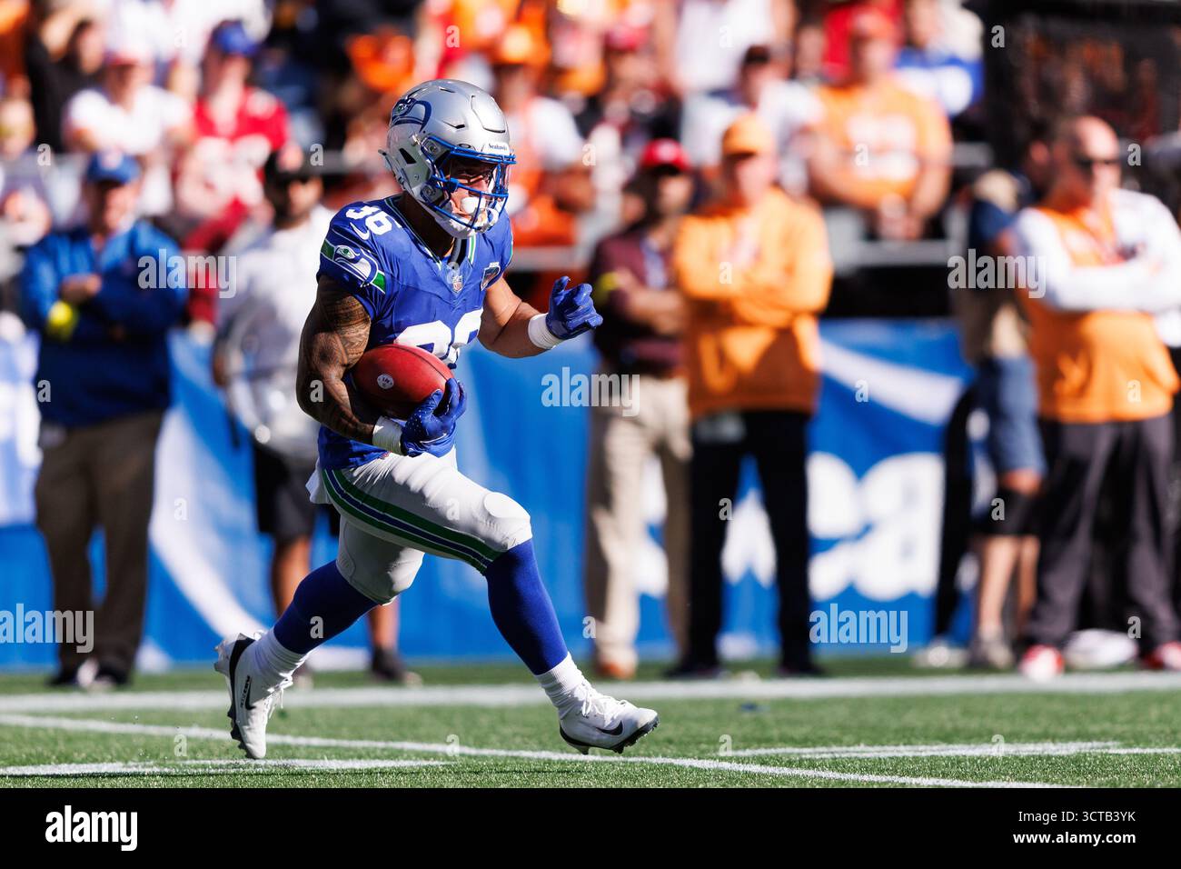 Seattle Seahawks running back George Holani (36) returns a kick during ...