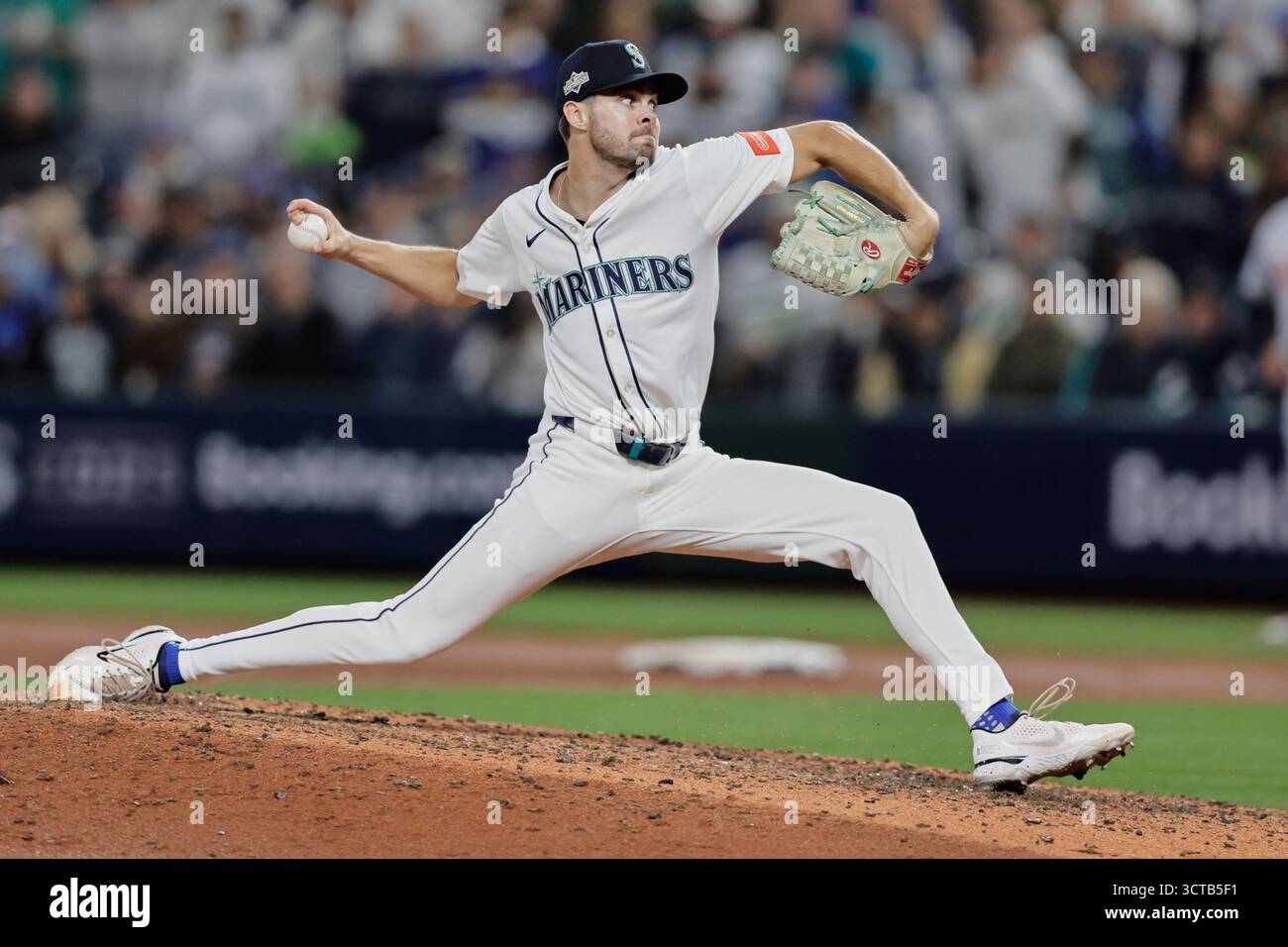 Seattle Mariners relief pitcher Matt Brash throws during the eighth ...