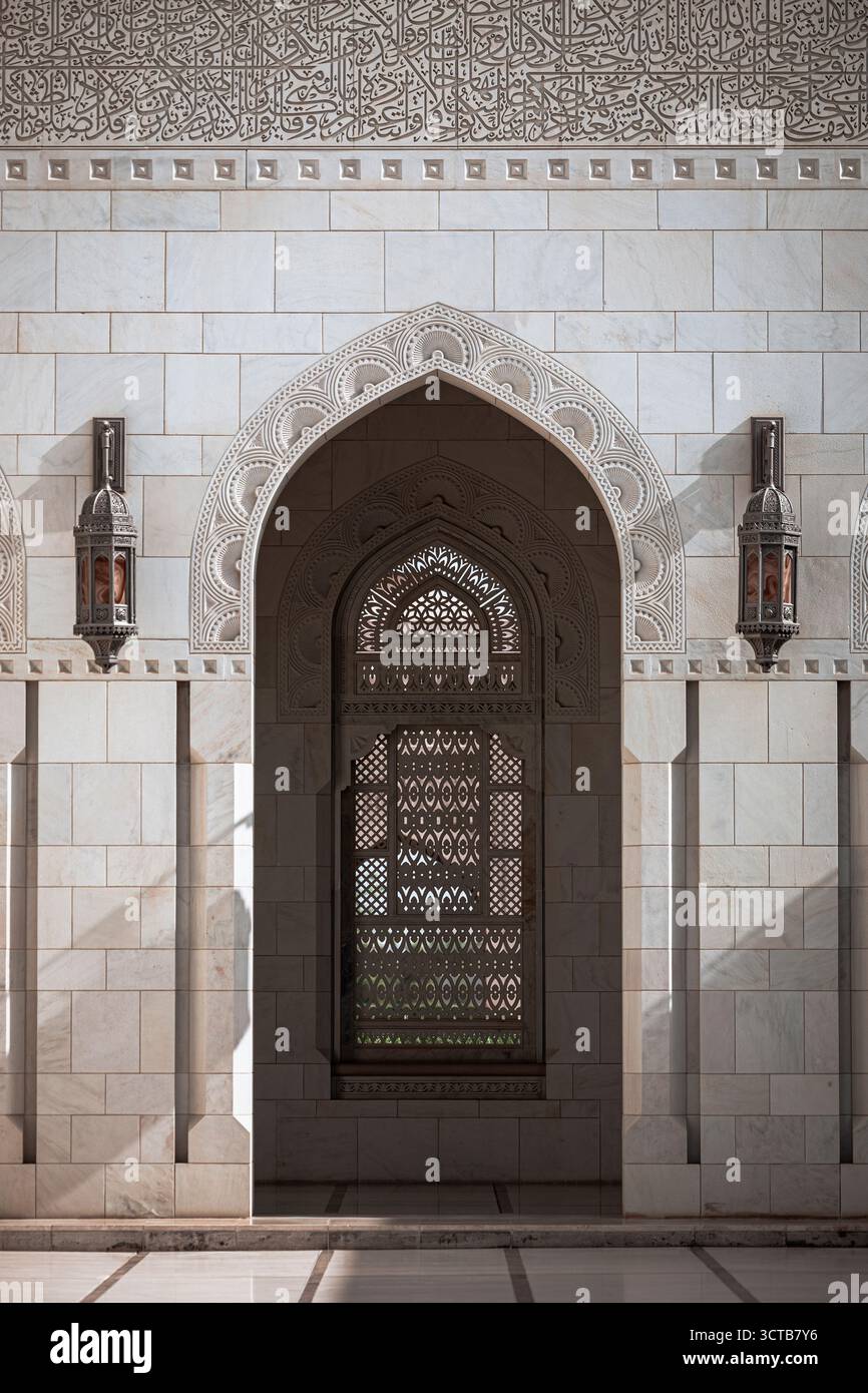 Featuring its grand architecture hi-res stock photography and images ...