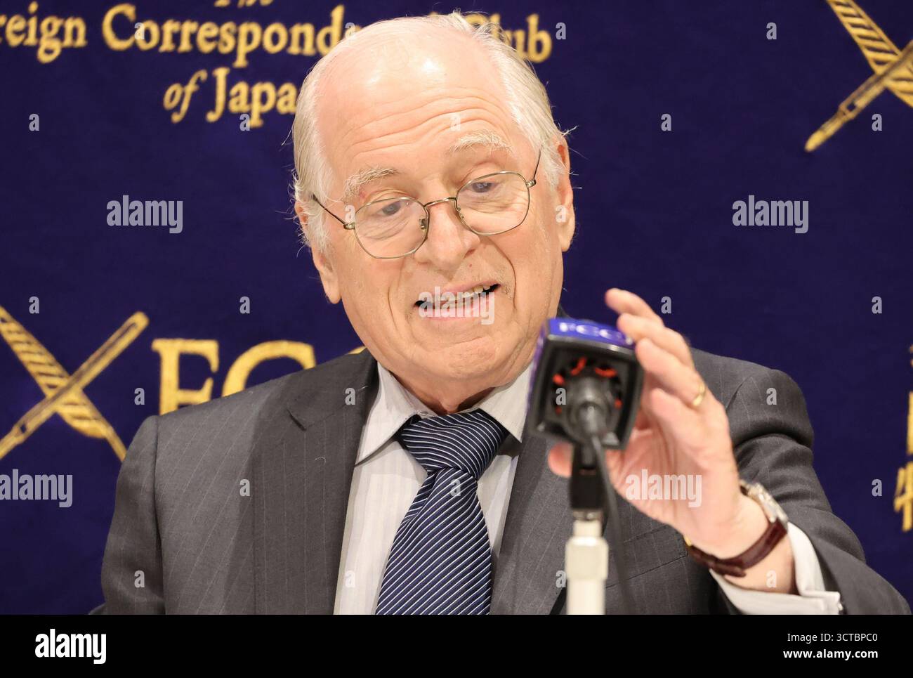 Tokyo, Japan. 6th Oct, 2025. Gerald Curtis, professor emeritus of ...
