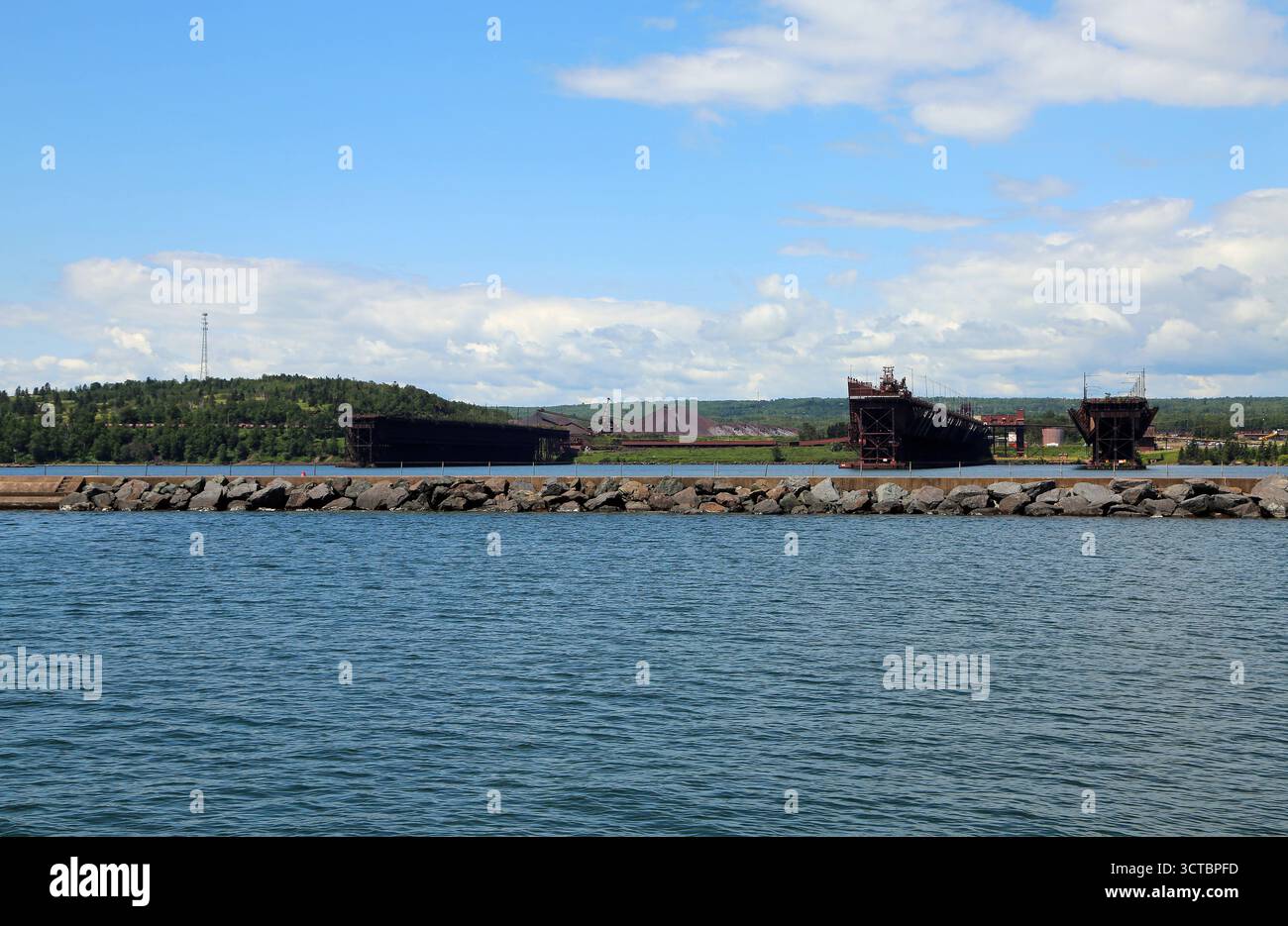 Ore docks two harbors hi-res stock photography and images - Alamy
