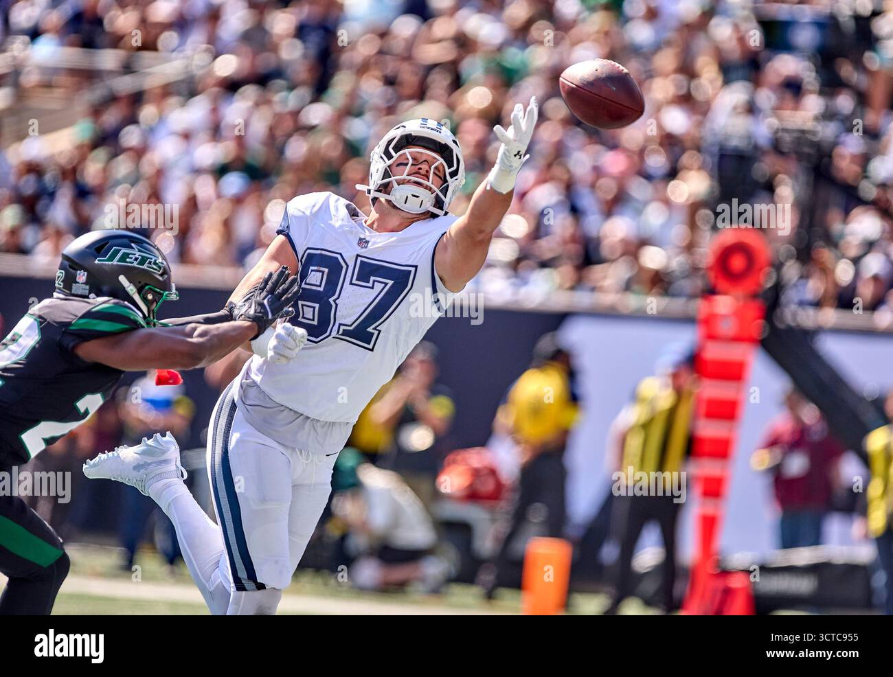 Jake ferguson cowboys 2025 hi-res stock photography and images - Alamy