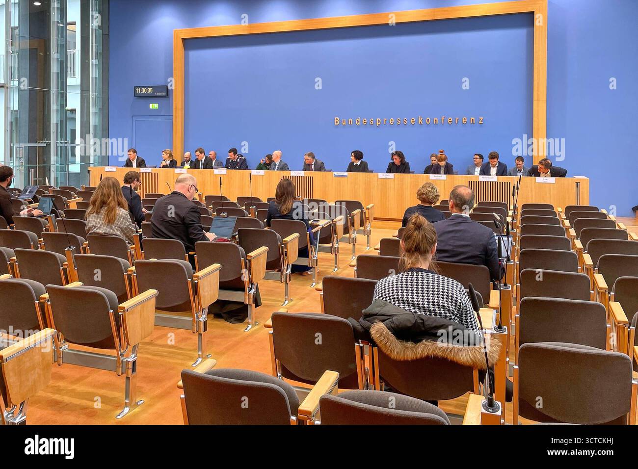 Berlin, Deutschland, 06.10.2025: Bundespressekonferenz ...