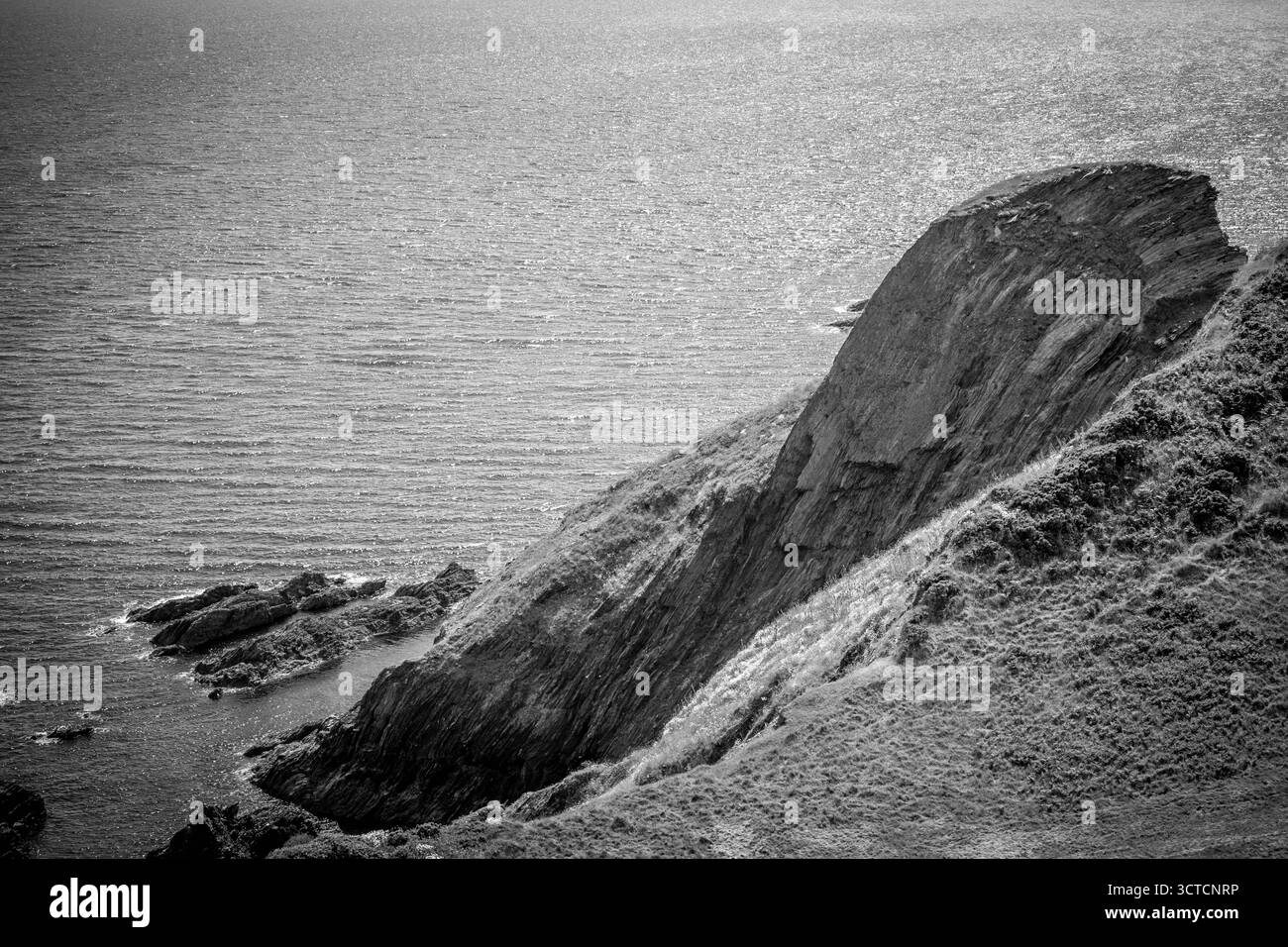 Cliffside rocks Black and White Stock Photos & Images - Alamy
