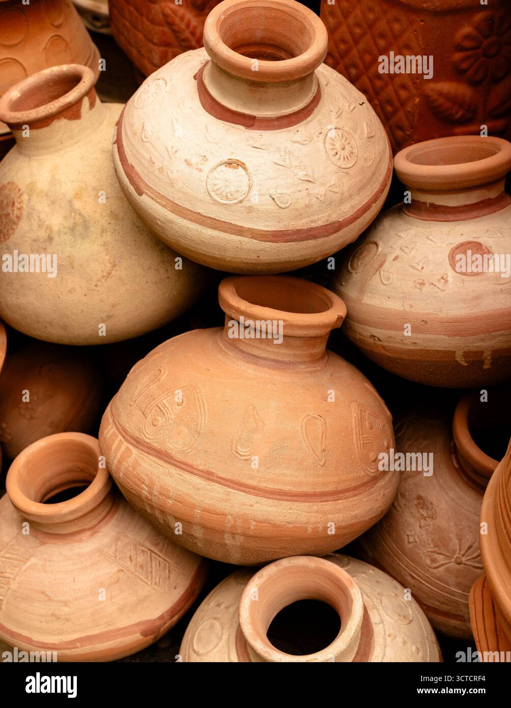 Traditional terracotta water storage pots hi-res stock photography and ...