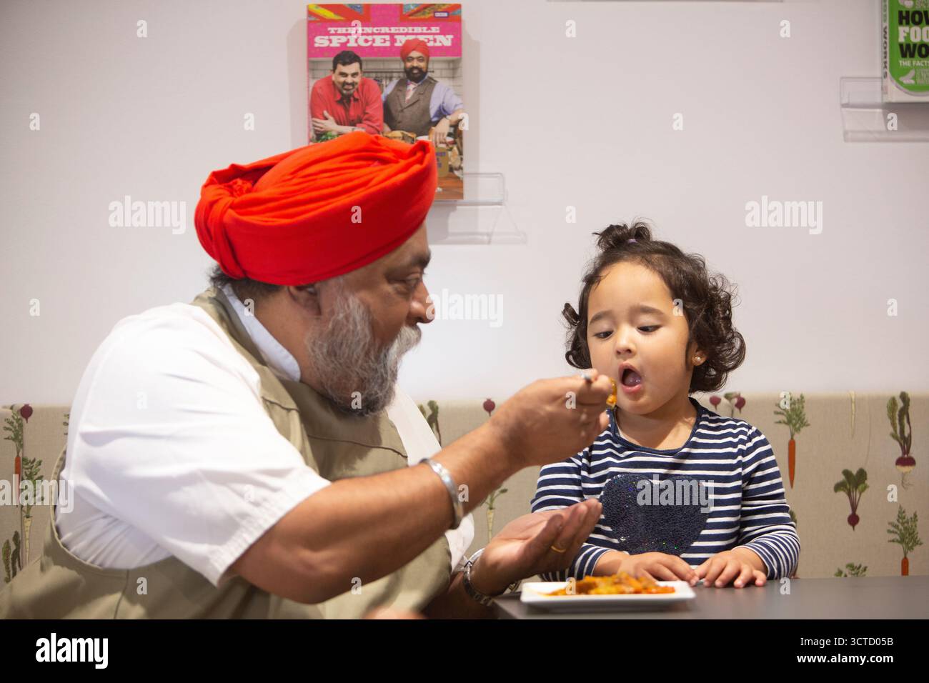 Edinburgh, Scotland, UK. 6th Oct, 2025. Edinburgh Community Food (ECF ...