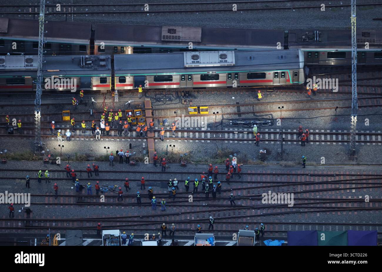 An aerial photograph shows the two trains that collided on the Tokyu ...