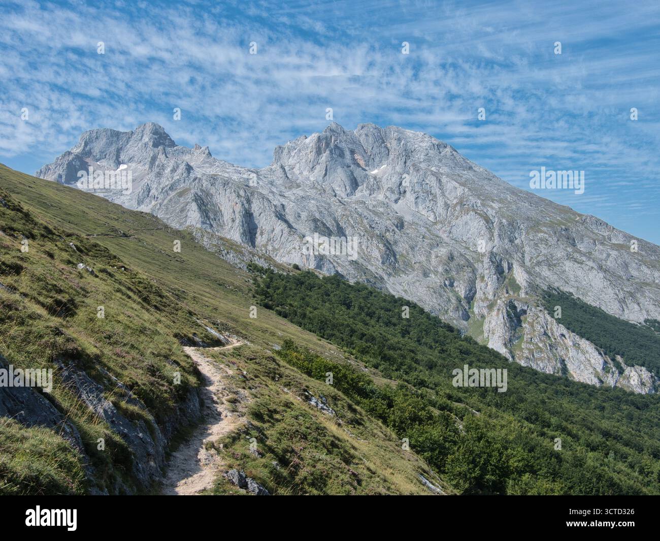 Picos de Europa Mountain Range with Green Pastures - Panoramic view of ...