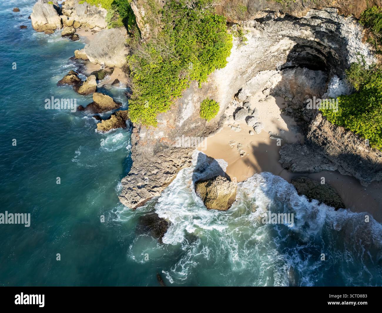 Cliff sea edge tropical point of view hi-res stock photography and ...