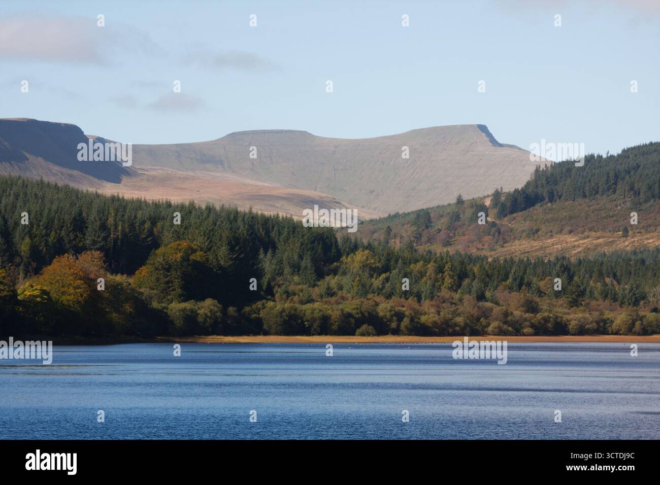 Pontsticill reservoir, Merthyr Tydfil, South Wales, UK. 6 October 2025 ...