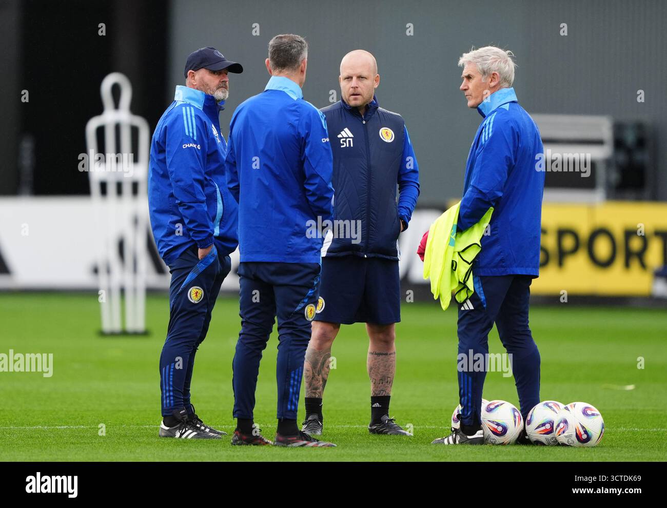 (left to right) Scotland manager Steve Clarke, set piece coach Andrew ...