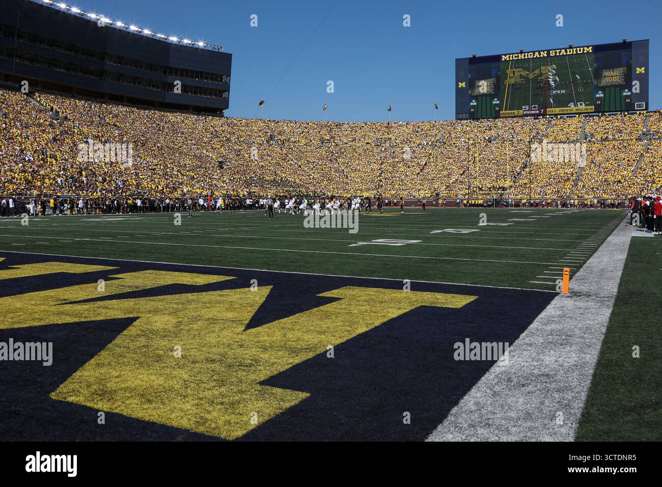 ANN ARBOR, MI - OCTOBER 04: A wide angle view of Michigan Stadium from ...