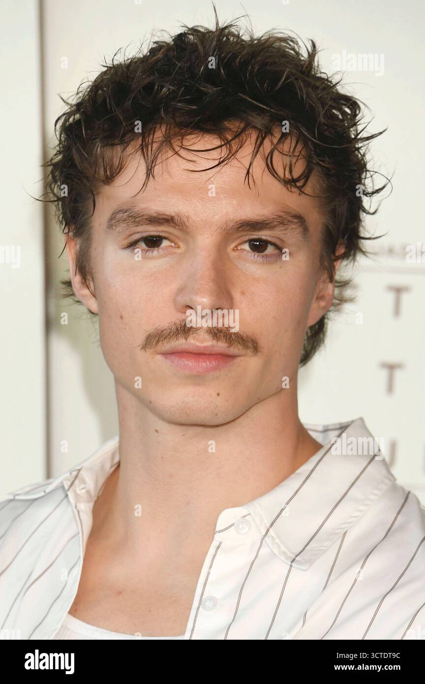 Nicholas Alexander Chavez beim Special Screening des Kinofilms After ...