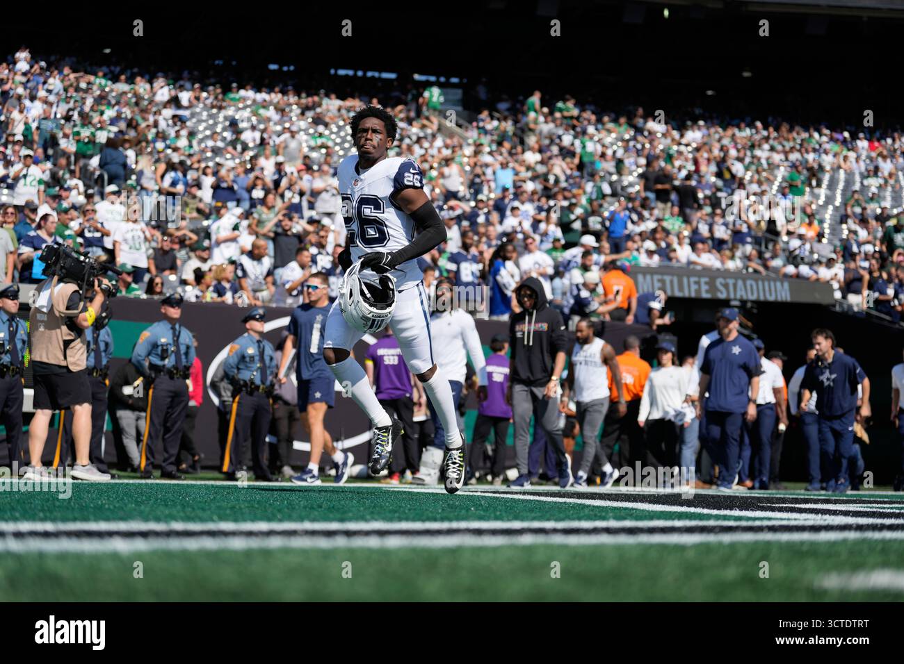 Dallas Cowboys' Daron Bland arrives on the field before an NFL football ...