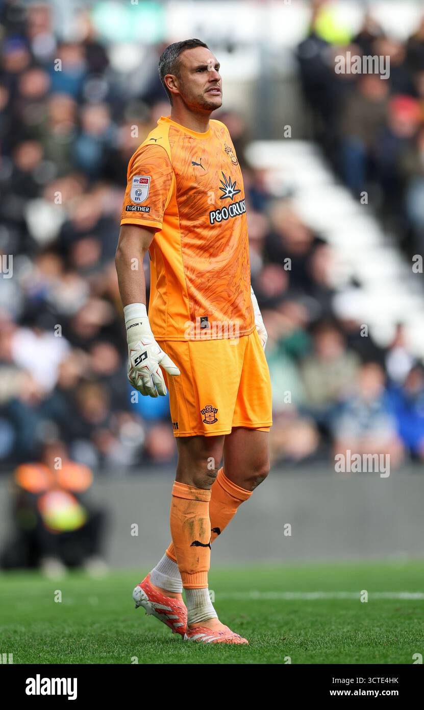 Southampton goalkeeper Alex McCarthy during the Sky Bet Championship ...