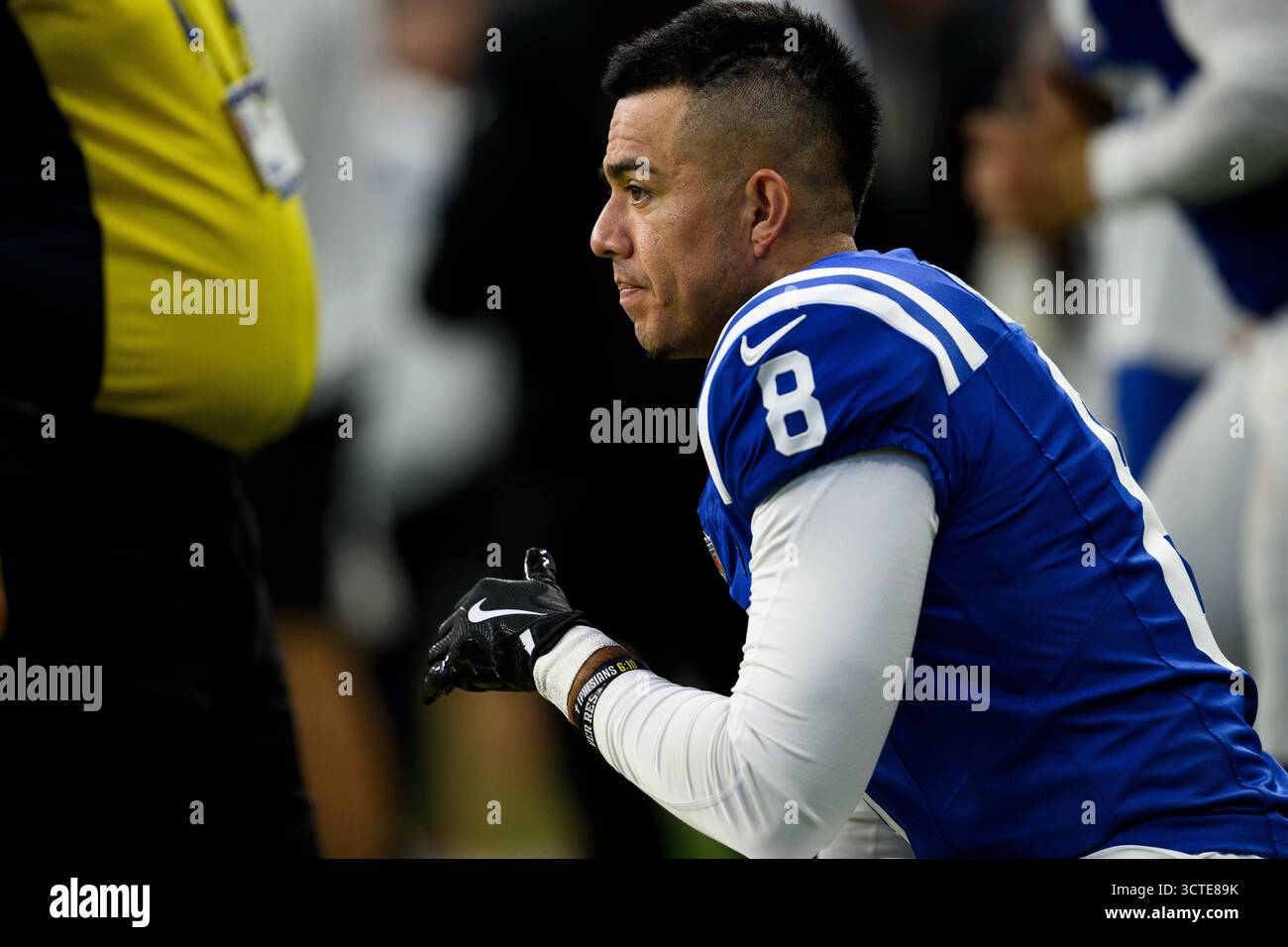 Indianapolis Colts punter Rigoberto Sanchez (8) on the sidelines during ...