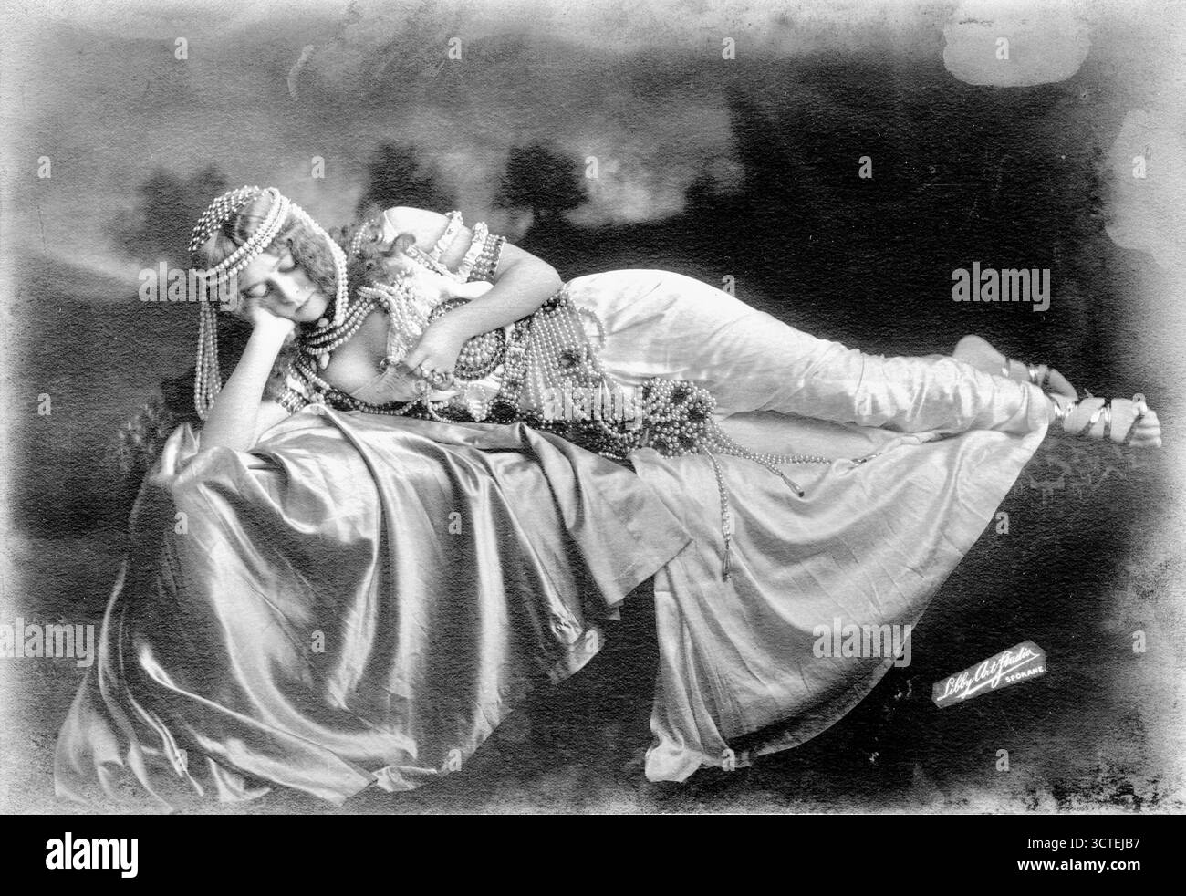 Booth theatre Black and White Stock Photos & Images - Alamy