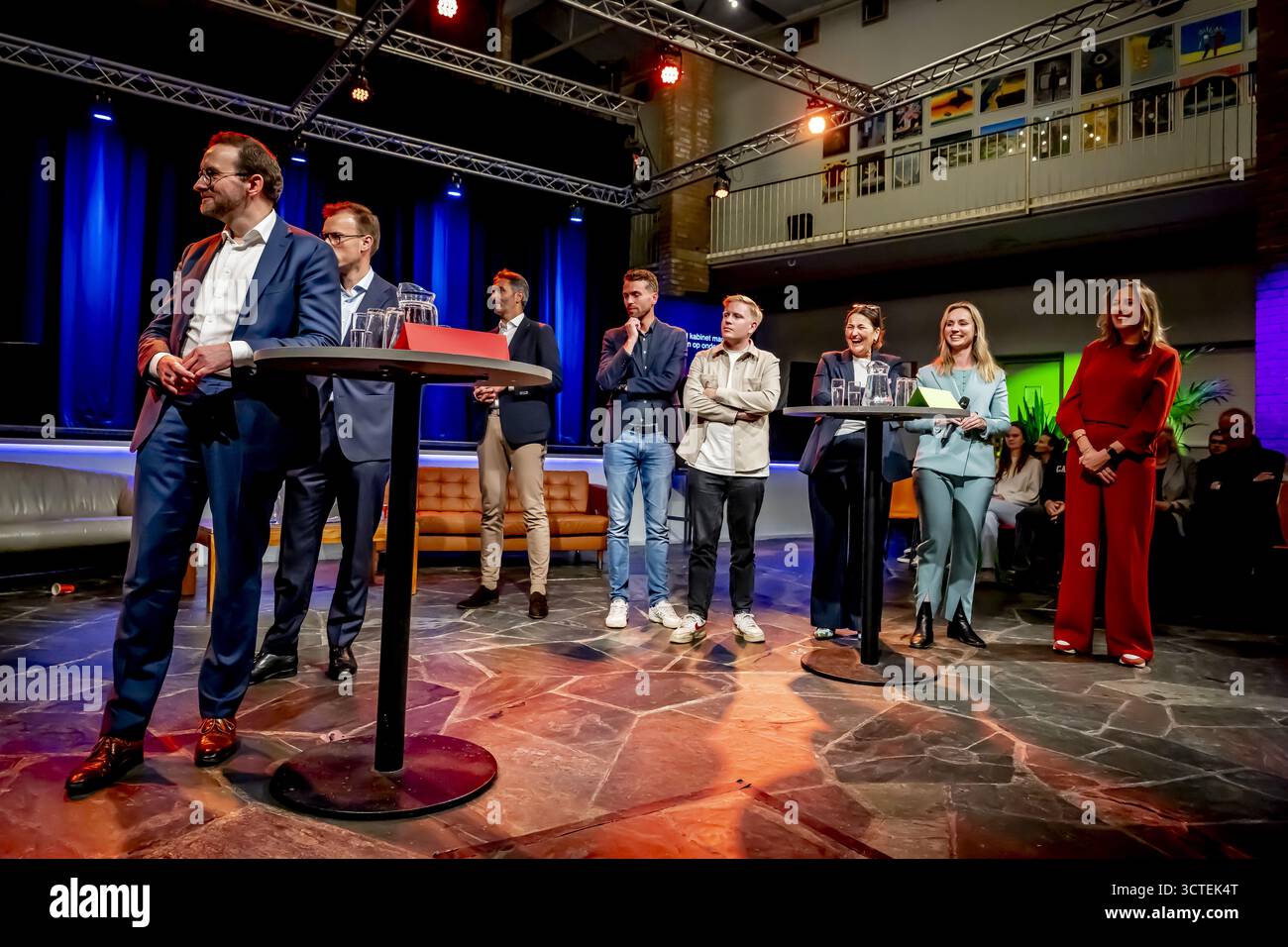 THE HAGUE - Marjolein Moorman of GroenLinks-PvdA, Martin de Beer (VVD ...