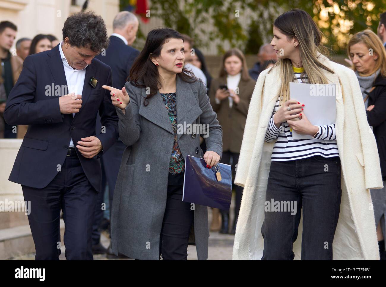 Bucharest, Romania. 6th Oct, 2025: Ana Maria Geana (R) was officially ...