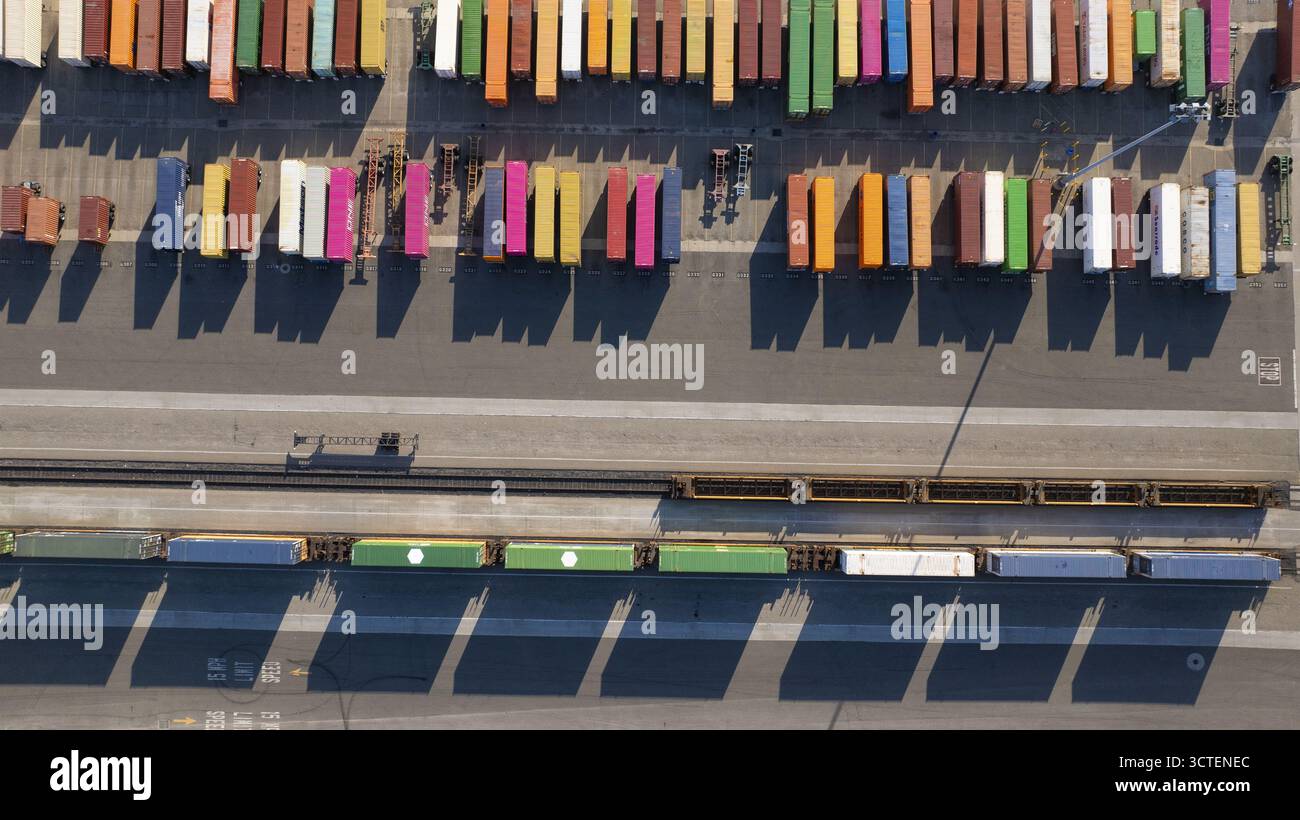 Colorful cargo containers railroad aerial hi-res stock photography and ...