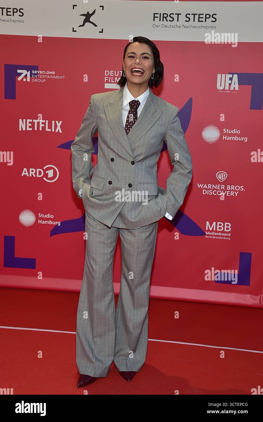 FIRST STEPS Awards 2025 Tomomi Themann Ankunft zur Verleihung der FIRST STEPS Awards 2025 ...