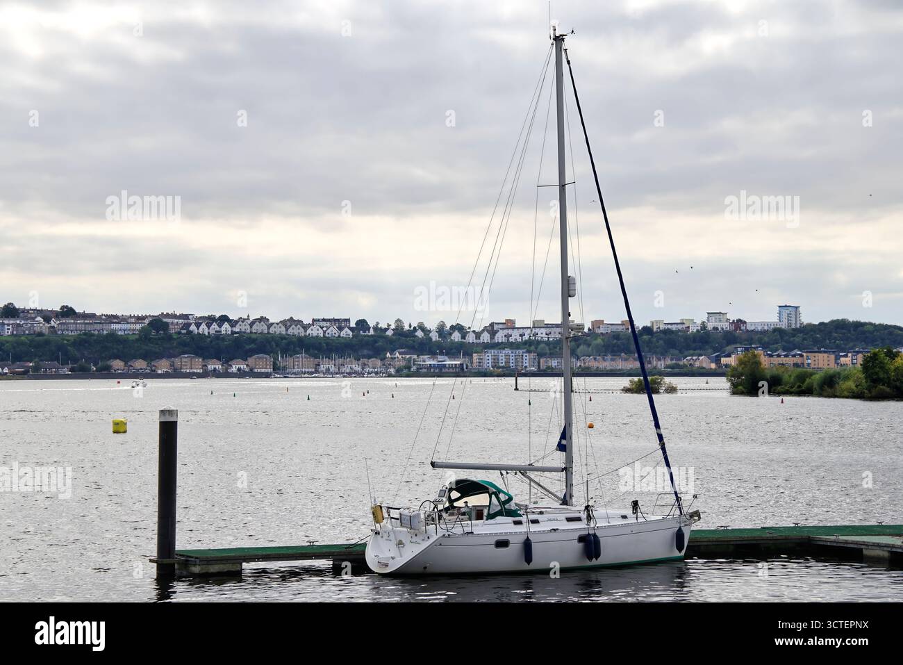 Sailing boat moored at Cardiff Bay inner harbour, South Wales, UK ...