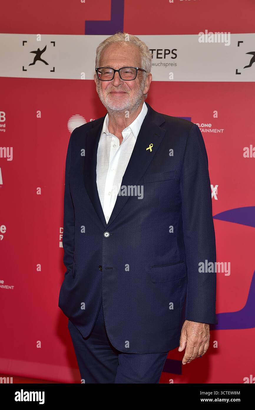 FIRST STEPS Awards 2025 Martin Moszkowicz, deutscher Filmproduzent Ankunft zur Verleihung der ...