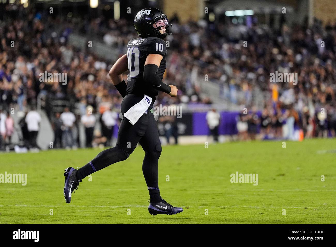 TCU quarterback Josh Hoover (10) celebrates a touchdown against ...