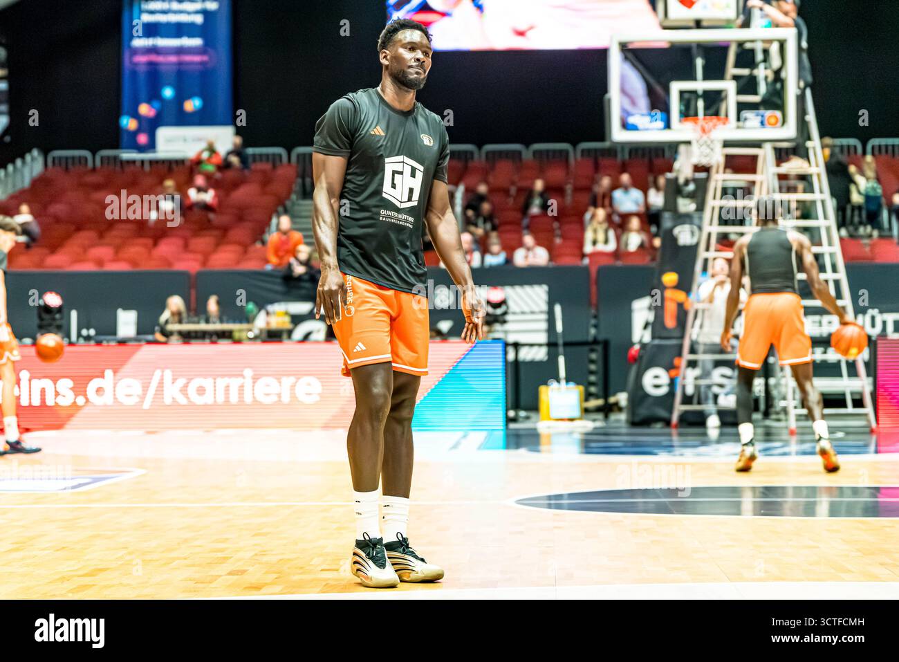 Chemnitz, Deutschland 03. Oktober 2025: 1.BBL - 2025/2026 - Niners Chemnitz vs. Veola Towers ...