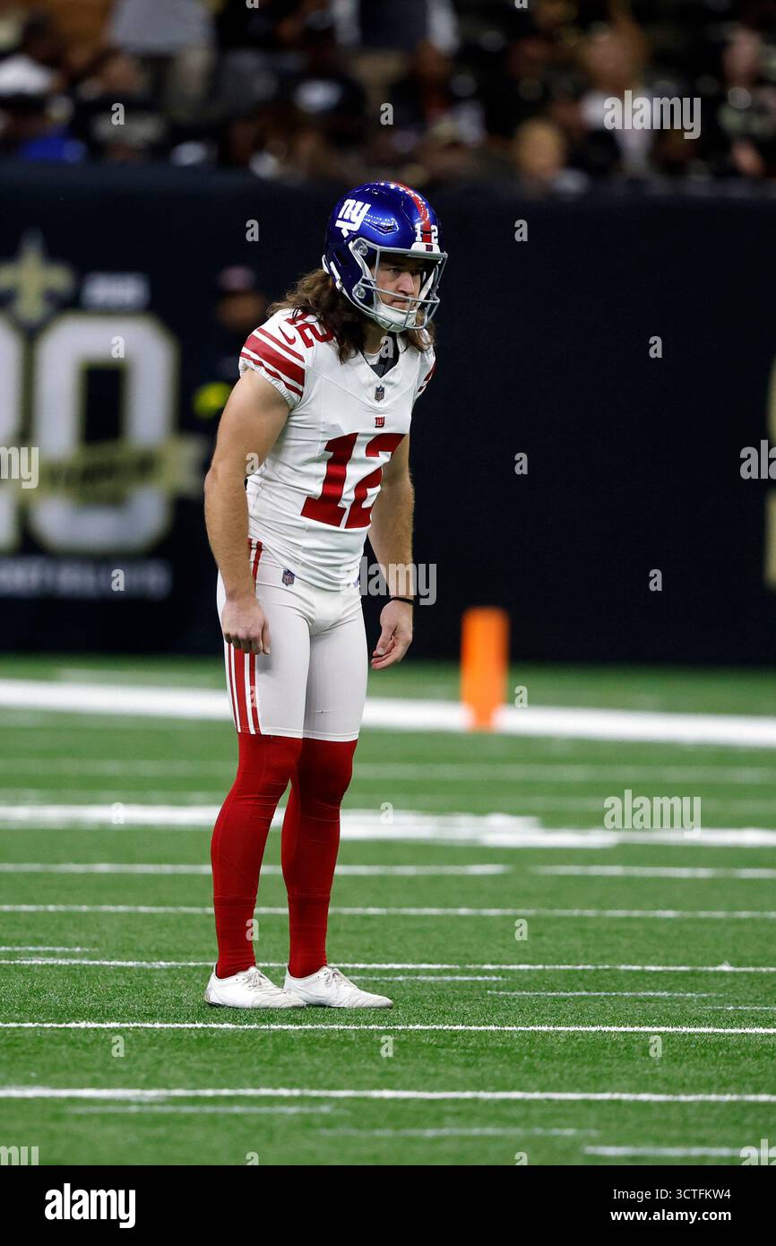New York Giants punter Jamie Gillan gets ready to punt against the New ...