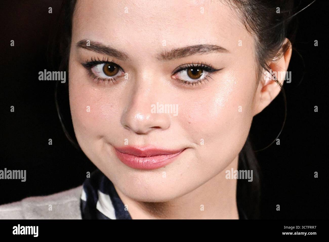 Rebecca Patricia Armstrong attending the Chanel Womenswear Spring ...