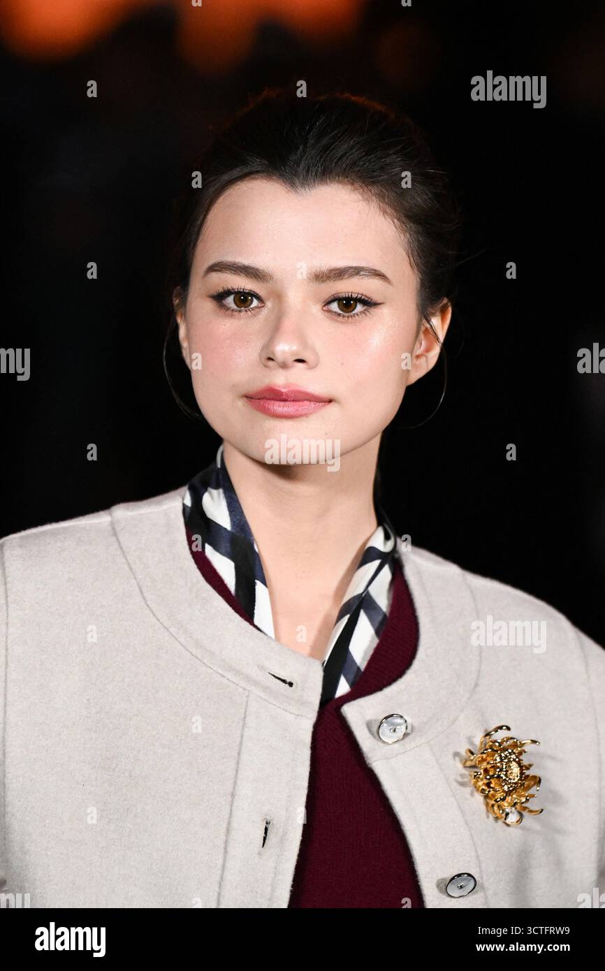 Rebecca Patricia Armstrong attending the Chanel Womenswear Spring ...