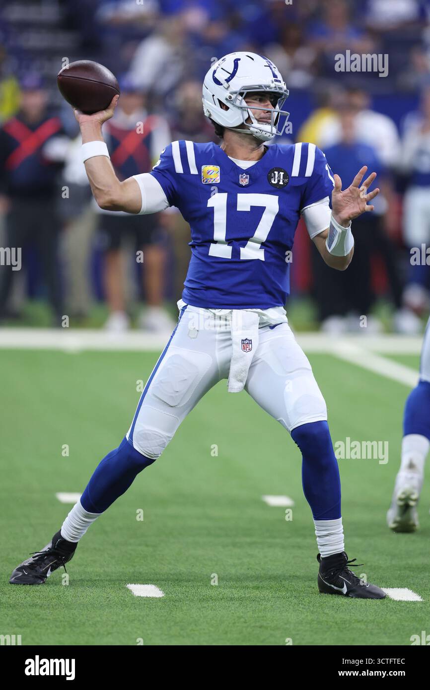 Indianapolis Colts quarterback Daniel Jones (17) throws a pass against ...