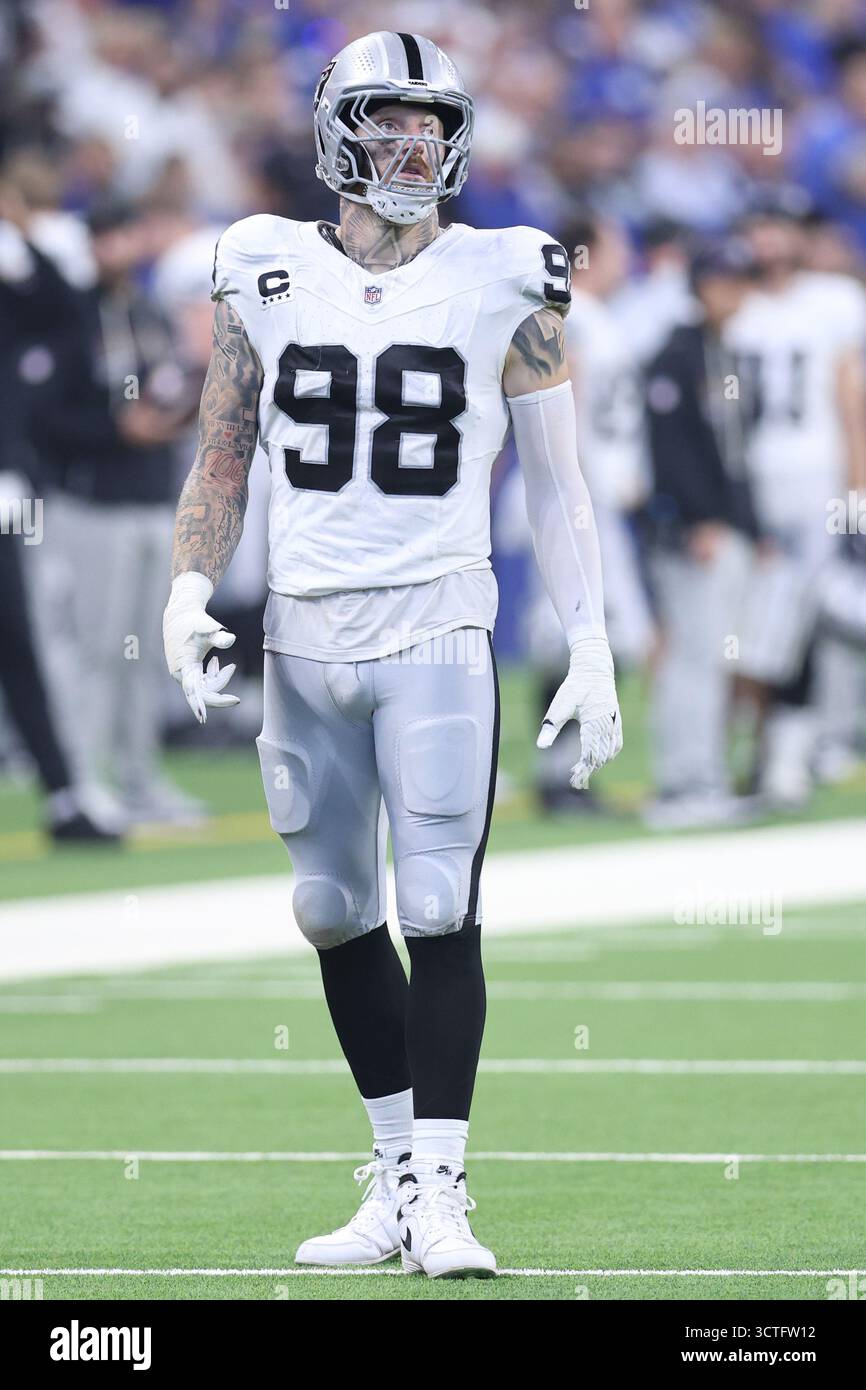 Las Vegas Raiders defensive end Maxx Crosby (98) on the field against ...
