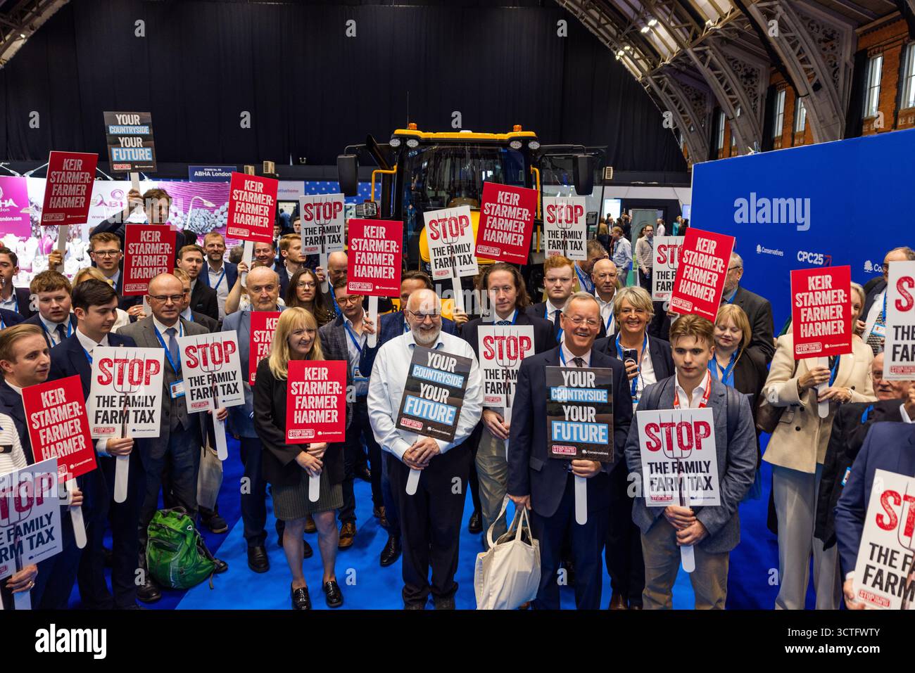 Manchester, UK. 06 OCT, 2025. People attend Rally for Farmers on day ...
