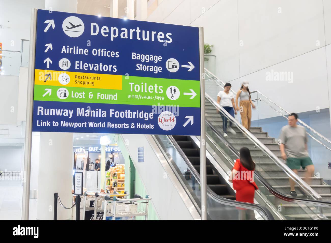 Ninoy aquino international airport indoor hi-res stock photography and ...