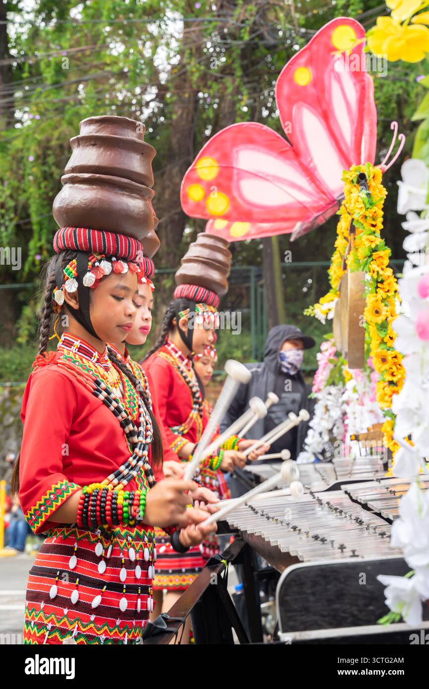 Filipino musicians hi-res stock photography and images - Alamy