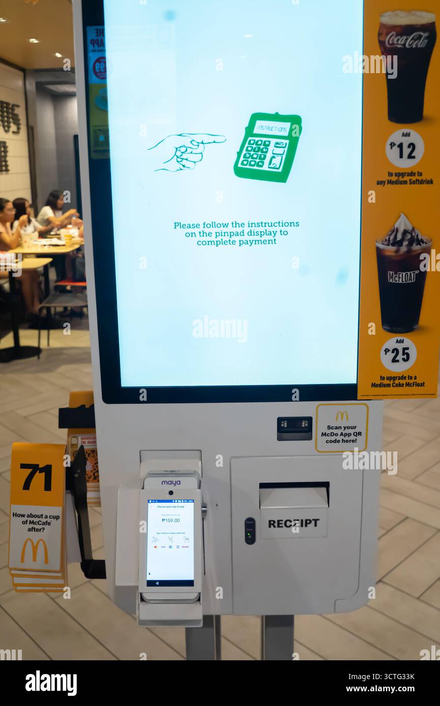 Mcdonalds self service kiosk hi-res stock photography and images - Alamy
