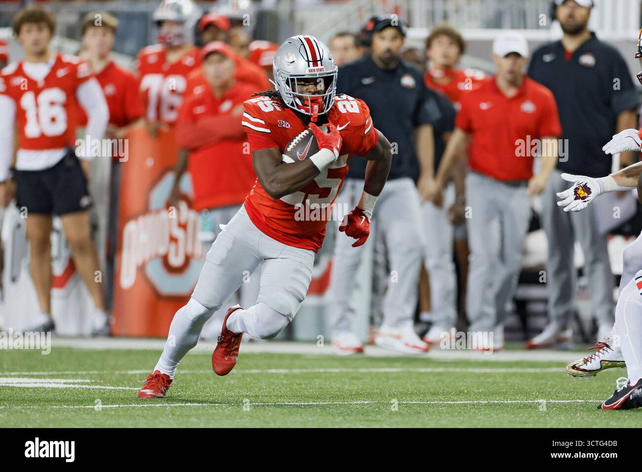 Ohio State running back Bo Jackson plays against Ohio State during an ...