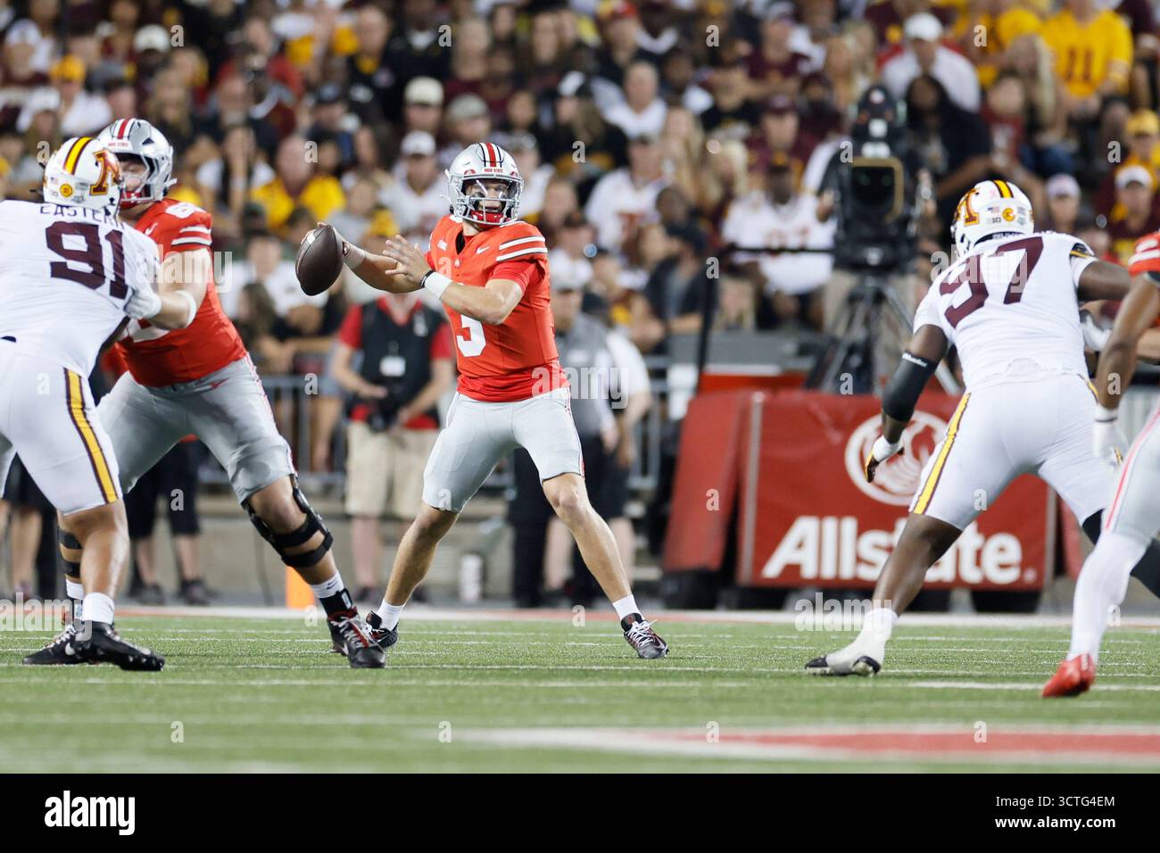 Ohio State quarterback Lincoln Kienholz plays against Ohio State during ...