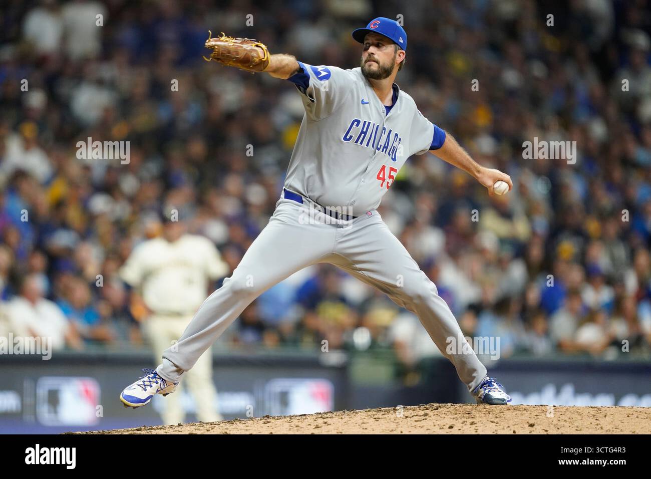 Chicago Cubs relief pitcher Drew Pomeranz (45) delivers during the ...